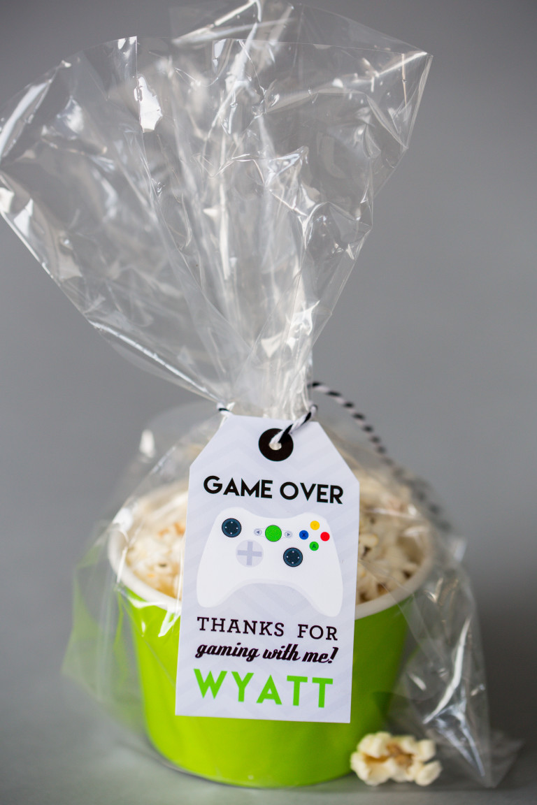 Video Game Party Favor Tags with White Controller - Printable Studio